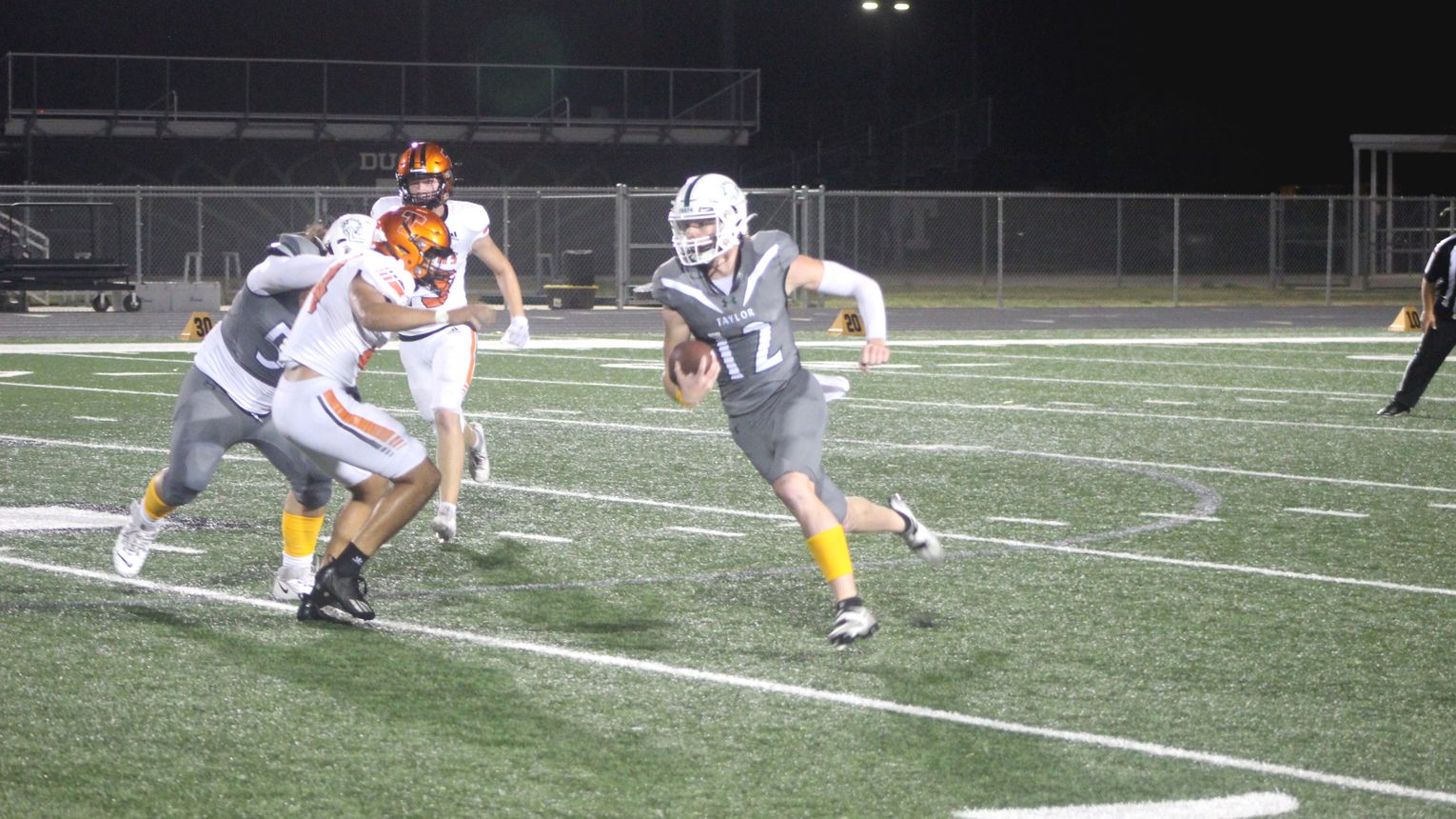 Ducks run all over Smithville in 49-19 rout