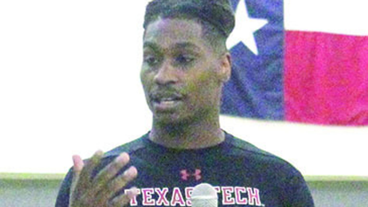 Former Duck speaks to students at TMS