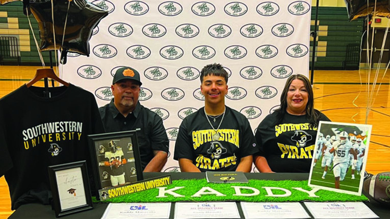 Pen to paper: Four Taylor athletes sign NLI