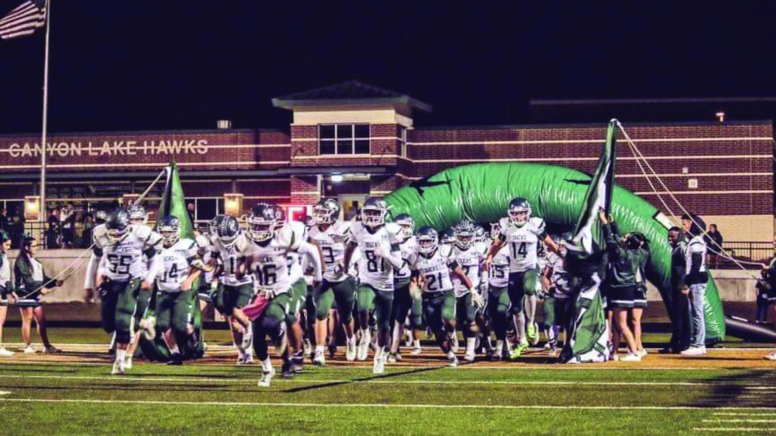 Remembering the 2016-17 Taylor Ducks football team