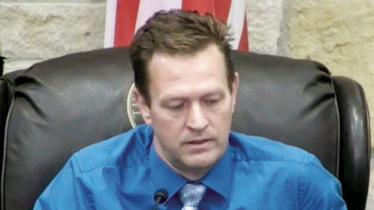 Residency dispute dominates council